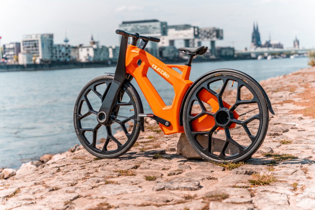 igus unveils world's 1st urban bike made from recycled plastic | igus Press