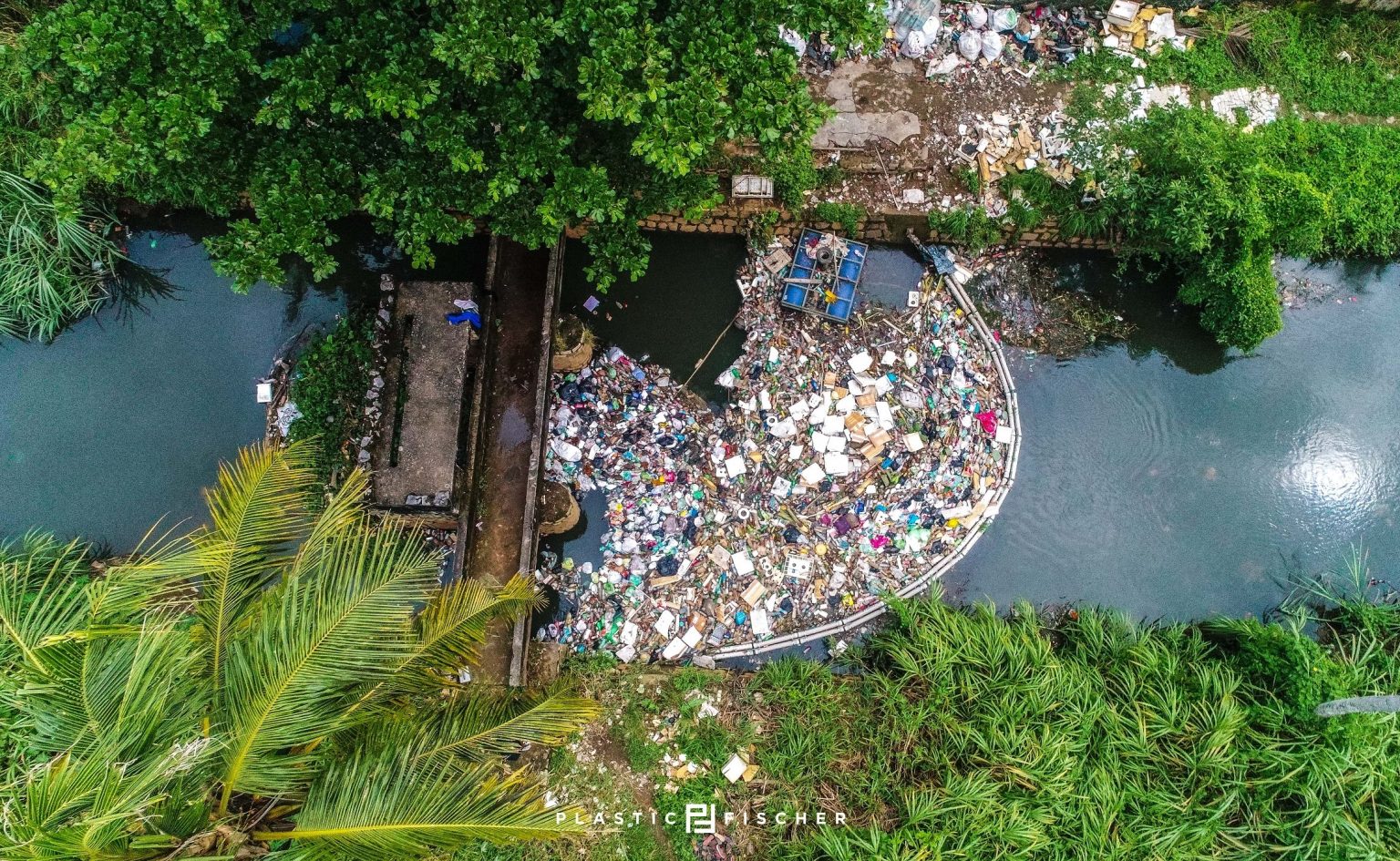 Collecting 22,000 pounds of plastic waste in Indian rivers | igus®