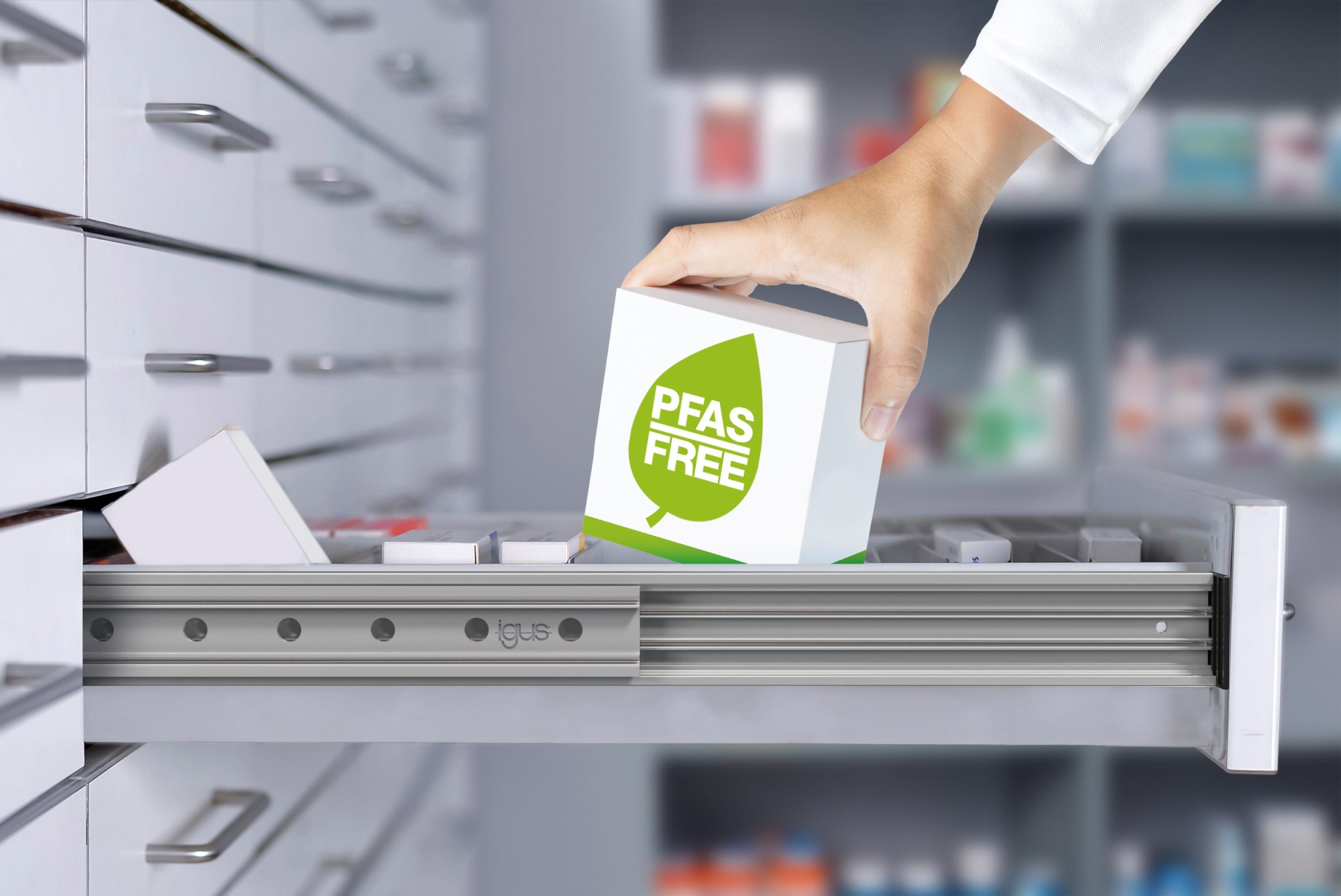 PTFE-free aluminum telescopic rail is low friction and quiet | igus®